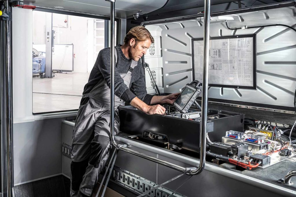 COBUS INDUSTRIES » COBUS_cabin_image