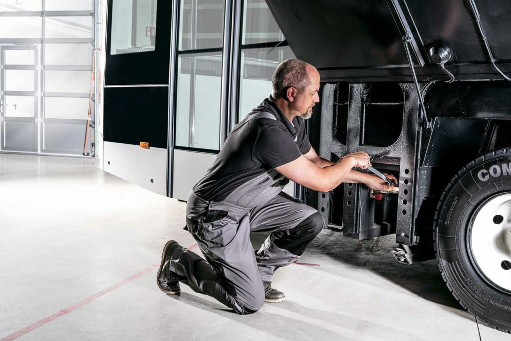 COBUS INDUSTRIES » cobus_axles_brakes_image